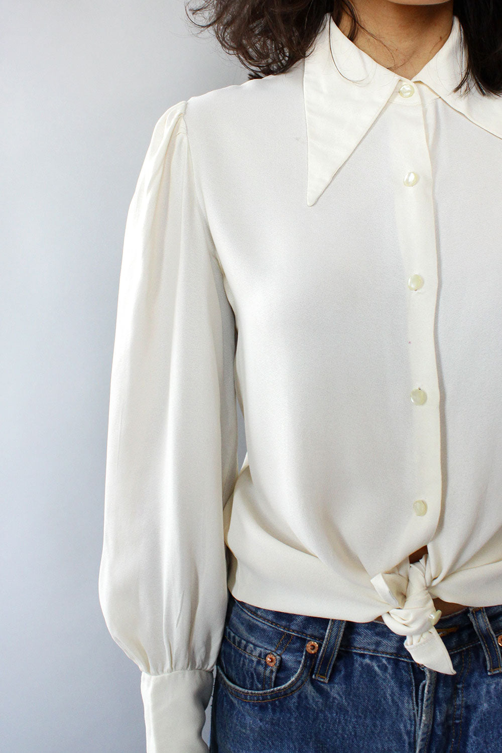 Eva Ivory Collar Blouse S/M – OMNIA