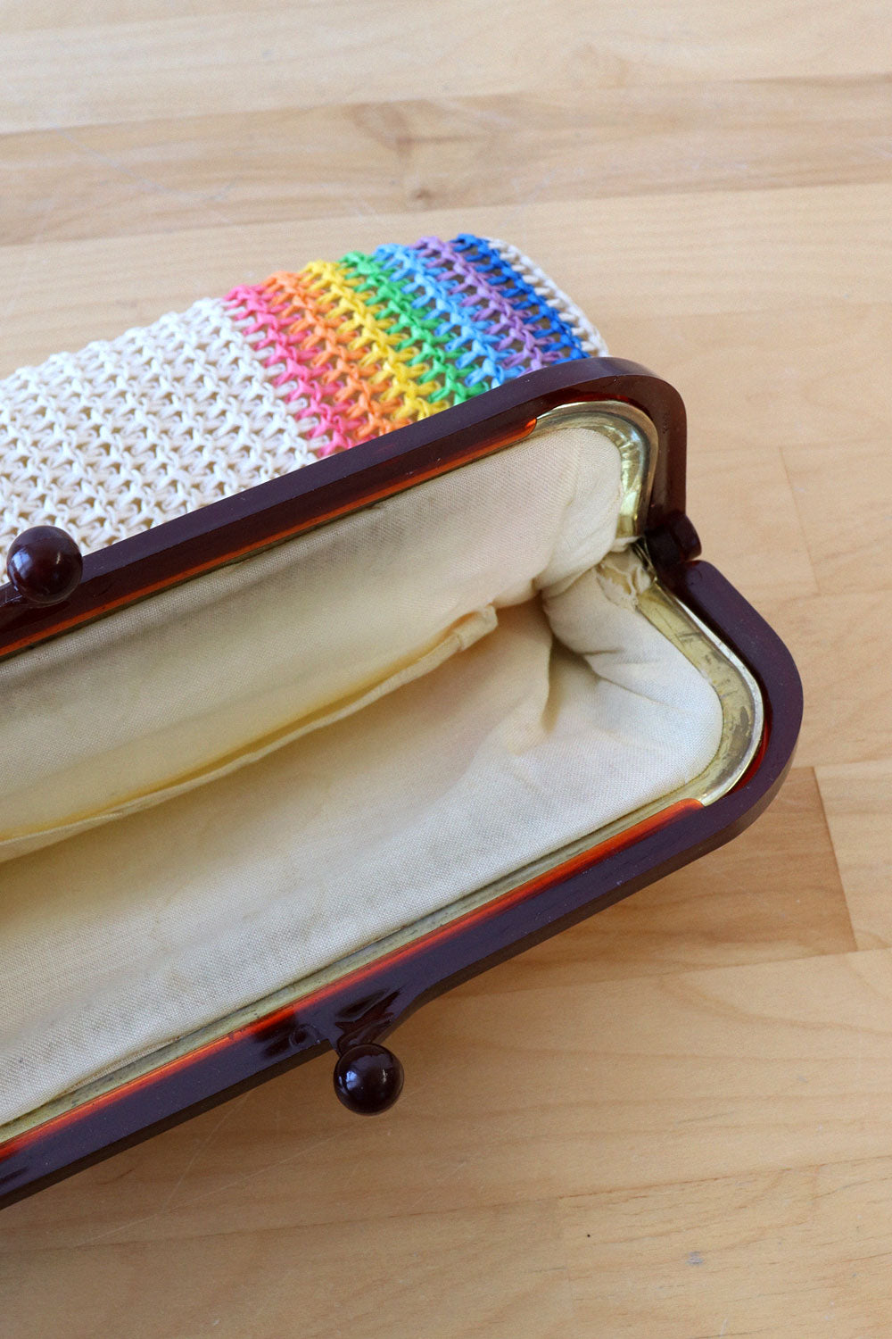 Rainbow Raffia Clutch – OMNIA